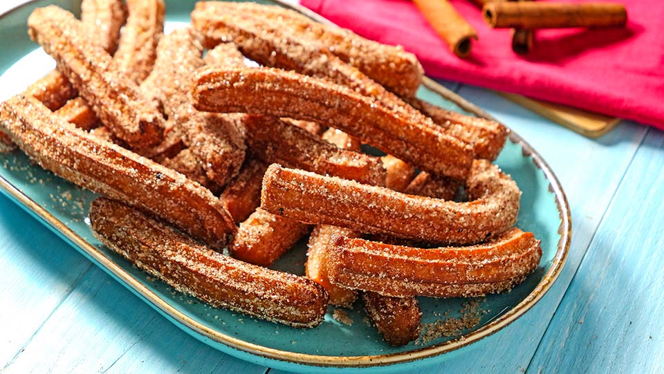 Gogoși spaniole cu scorțișoară - Churros - Idei de rețete