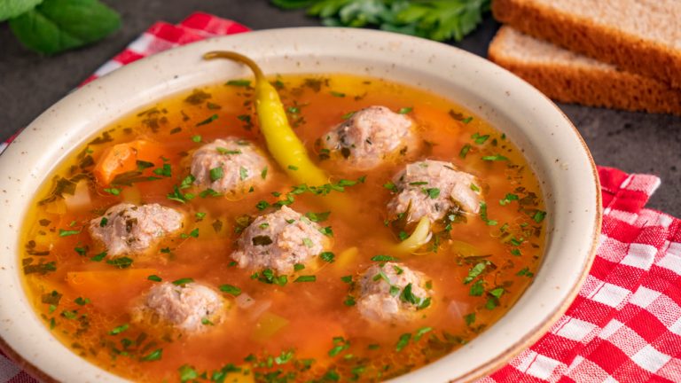 Ciorbe Archives - Idei de rețete