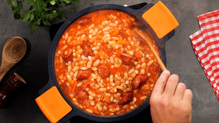 Fasole cu cârnați afumați - Idei de retete