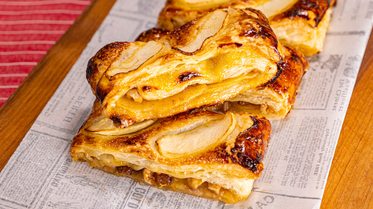 Plăcintă cu mere în foietaj - Idei de retete