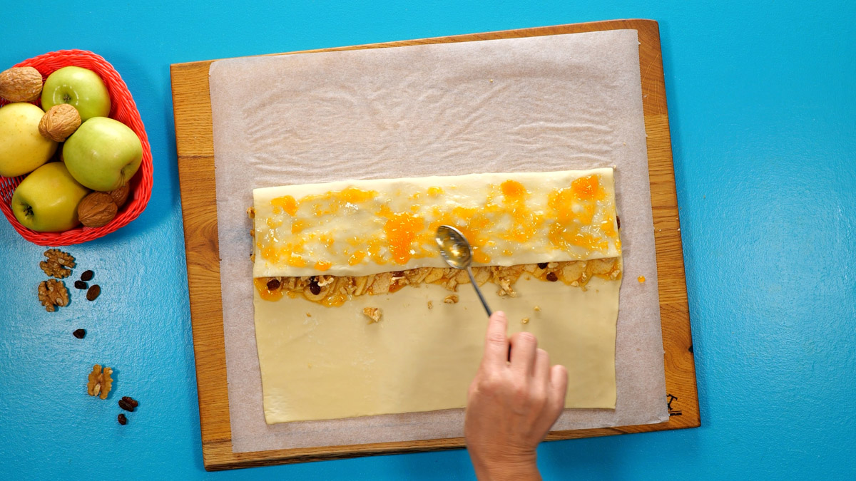 Plăcintă cu mere în foietaj - Idei de retete