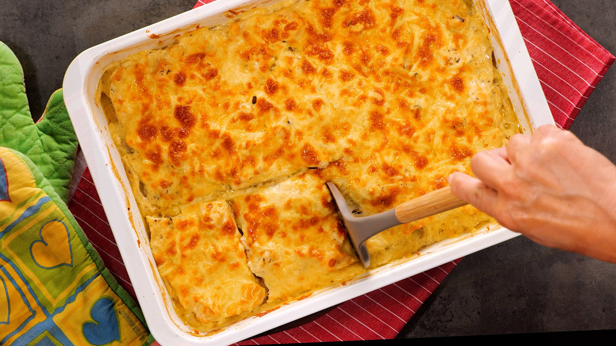 Pui cu cartofi și cașcaval la cuptor - Idei de retete