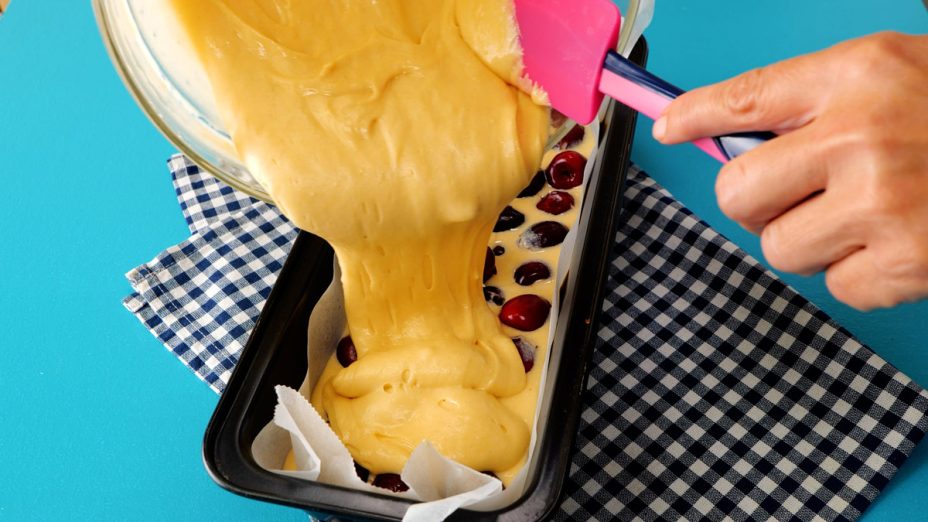 Chec cu cremă de brânză și cireșe - Idei de retete