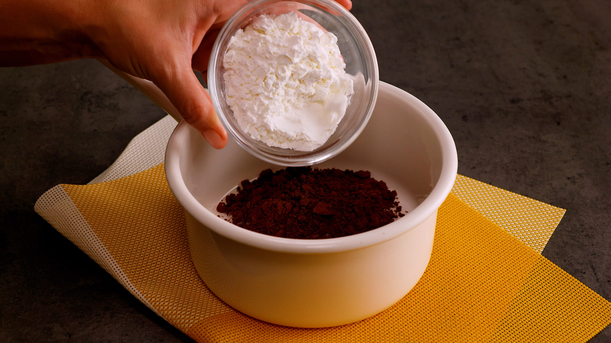 Ruladă ecler cu șarlotă de cacao - Idei de retete